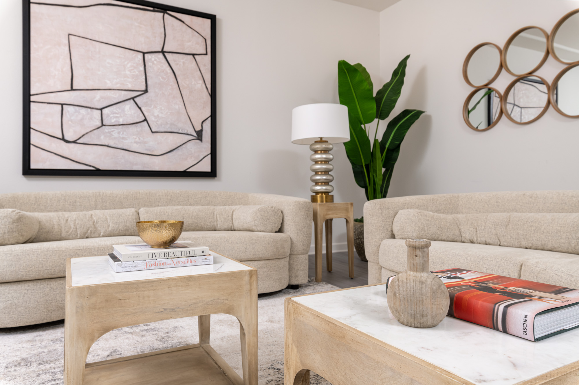 Stately Home Staging: Tailoring Property Presentation for Maximum Appeal